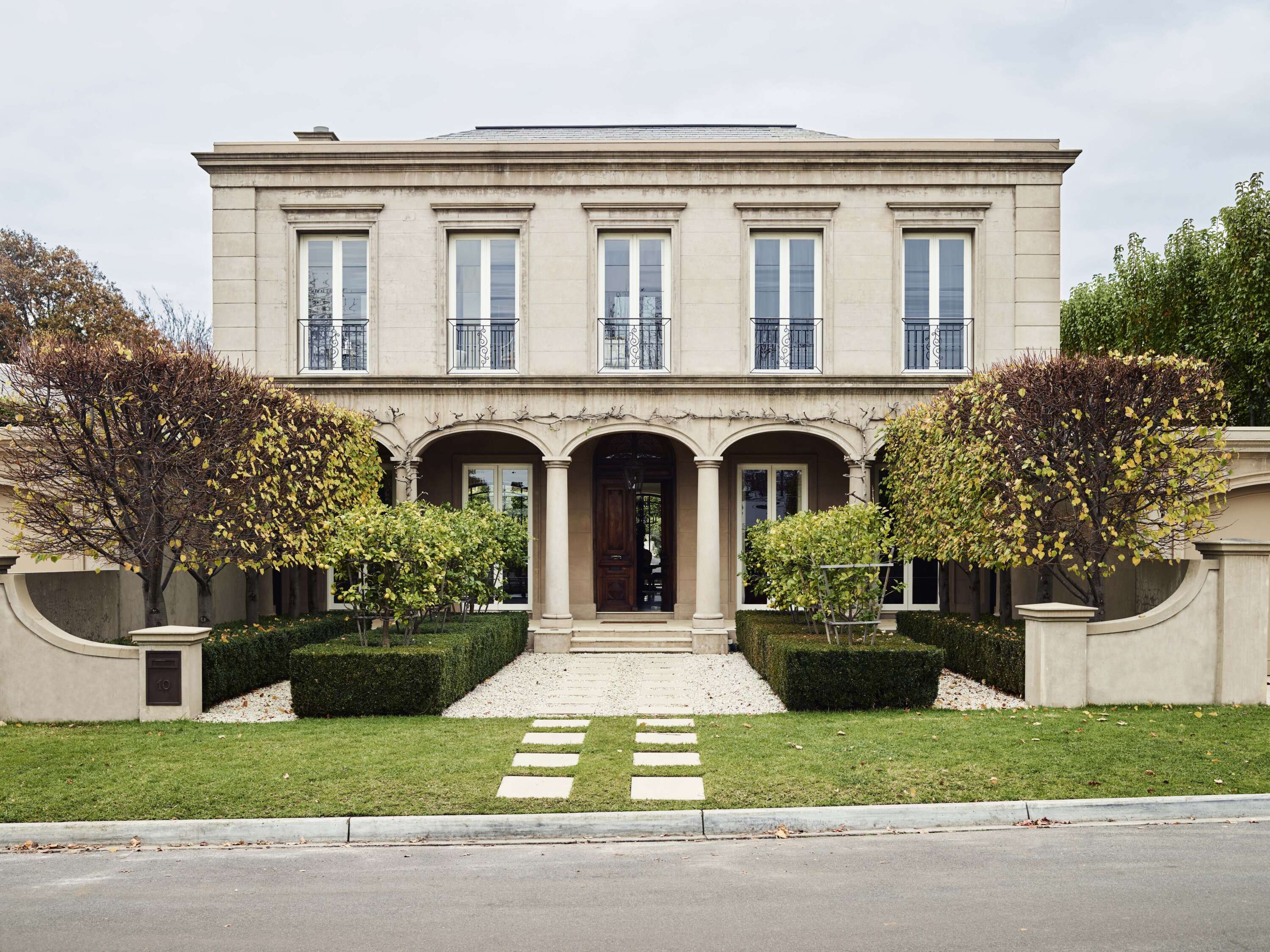 Classical Architecture - Kenley Court | Rob Mills Architects